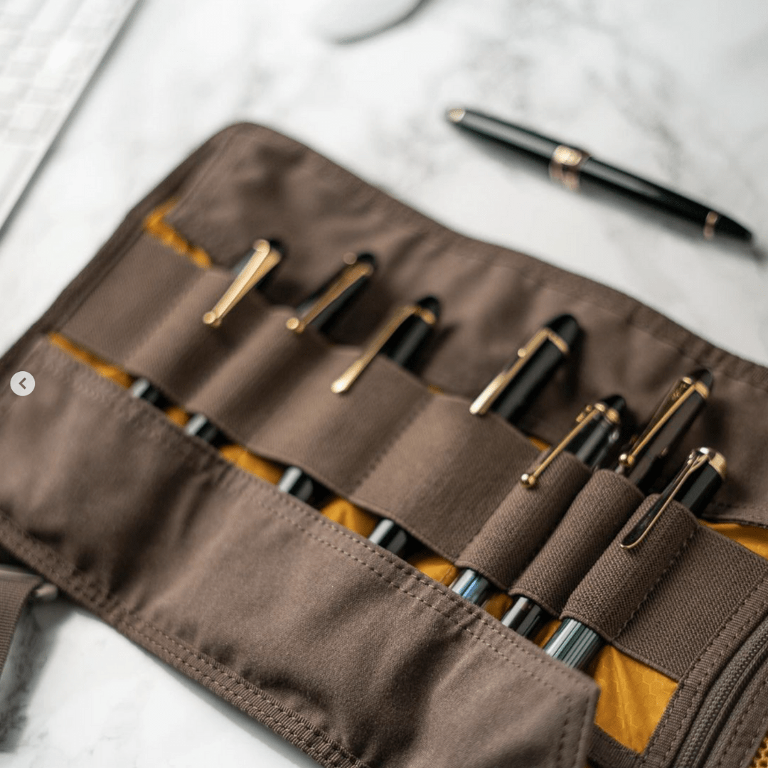 LOCHBY Tool Roll: Waxed Canvas Multi-Pocket Everyday Carry Roll