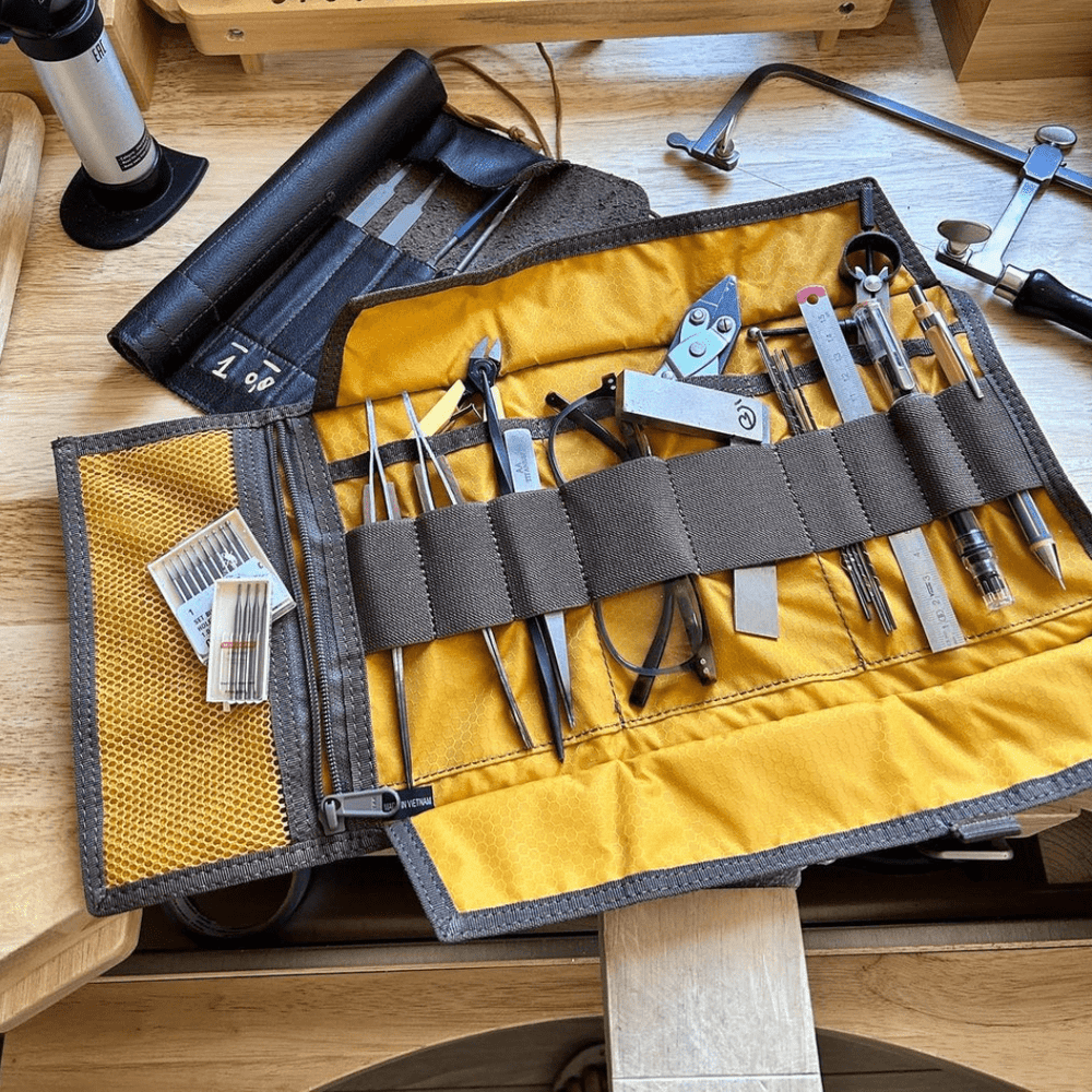 LOCHBY Tool Roll: Waxed Canvas Multi-Pocket Everyday Carry Roll