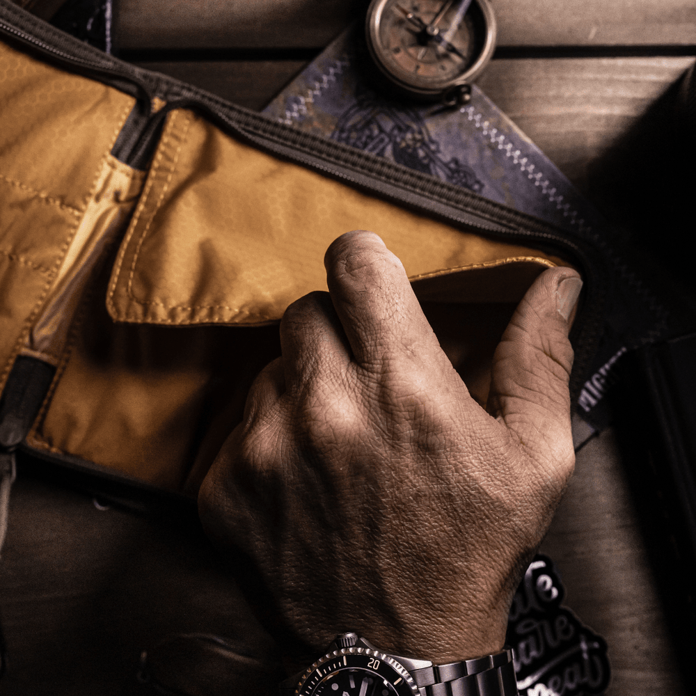 LOCHBY Watch Wallet: Slim & Stylish Protection for Your Watches